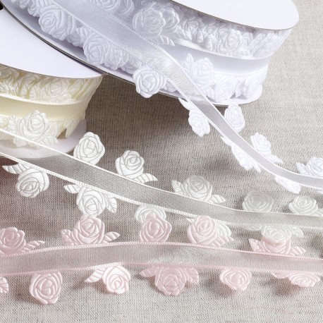 CUTTED RIBBON ROSES - Stephanoise mediac